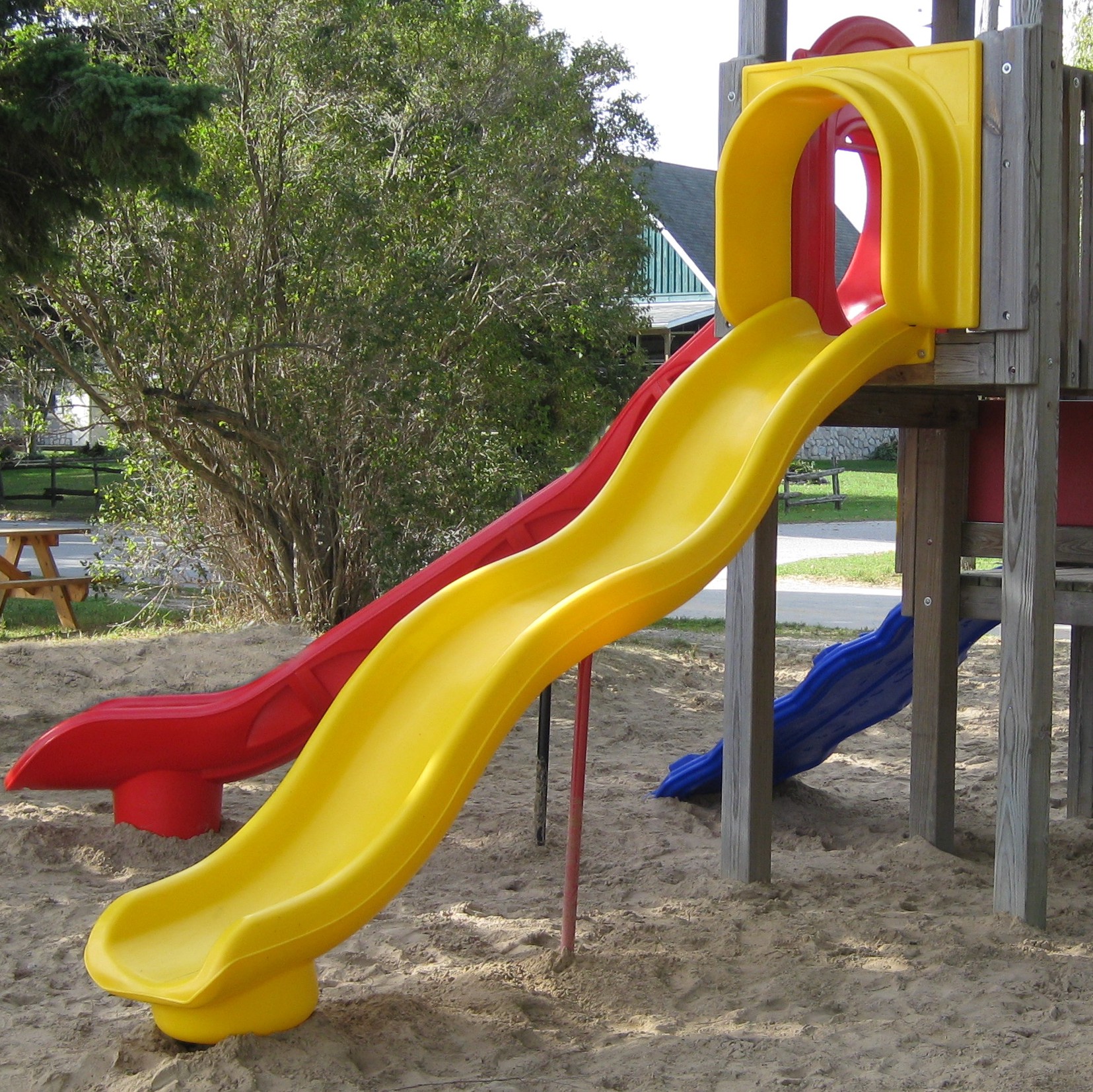 Slide - Double Wall Wave - SPI Plastics