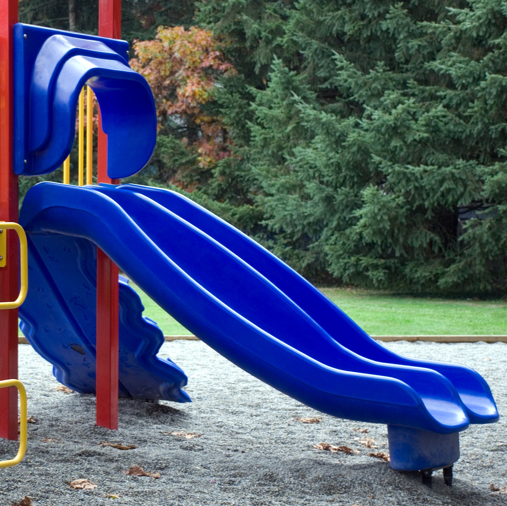 Slide - 4' Triple Rail Wave - SPI Plastics