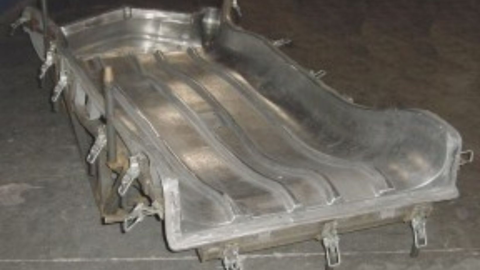 Rotational Molding: What It Is And How It Works - SPI Plastics