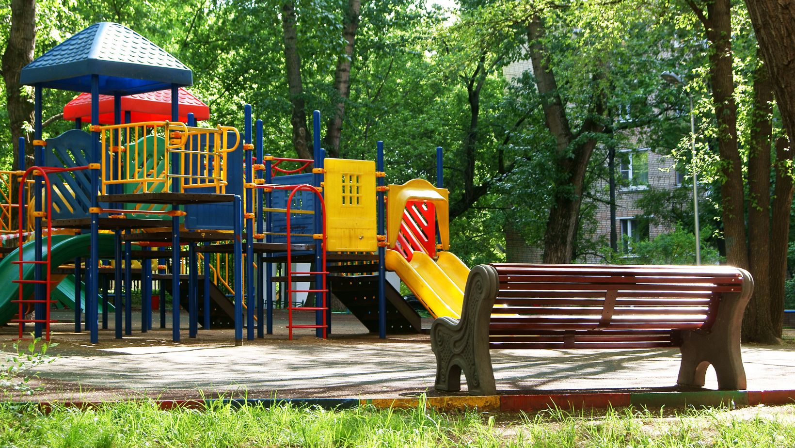 4 Must-Have Additions For Your Custom Outdoor Playground - SPI Plastics
